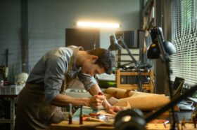 Interrogatoires médiévales de torture : la vierge de fer et le scaphisme