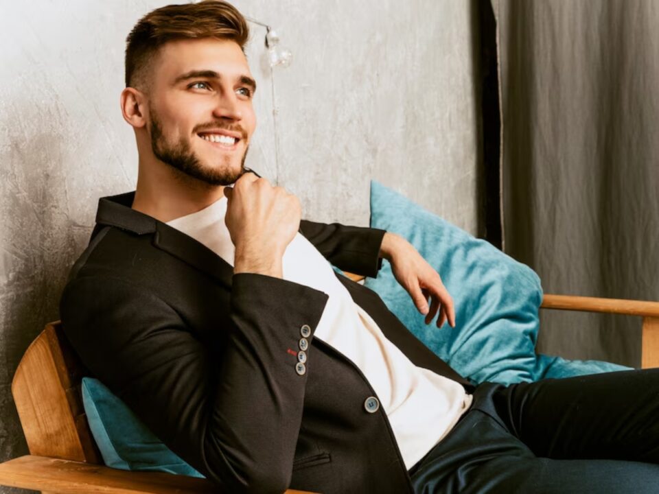 Homme Alpha, Omega ou Beta : à quoi correspondent ces personnalités